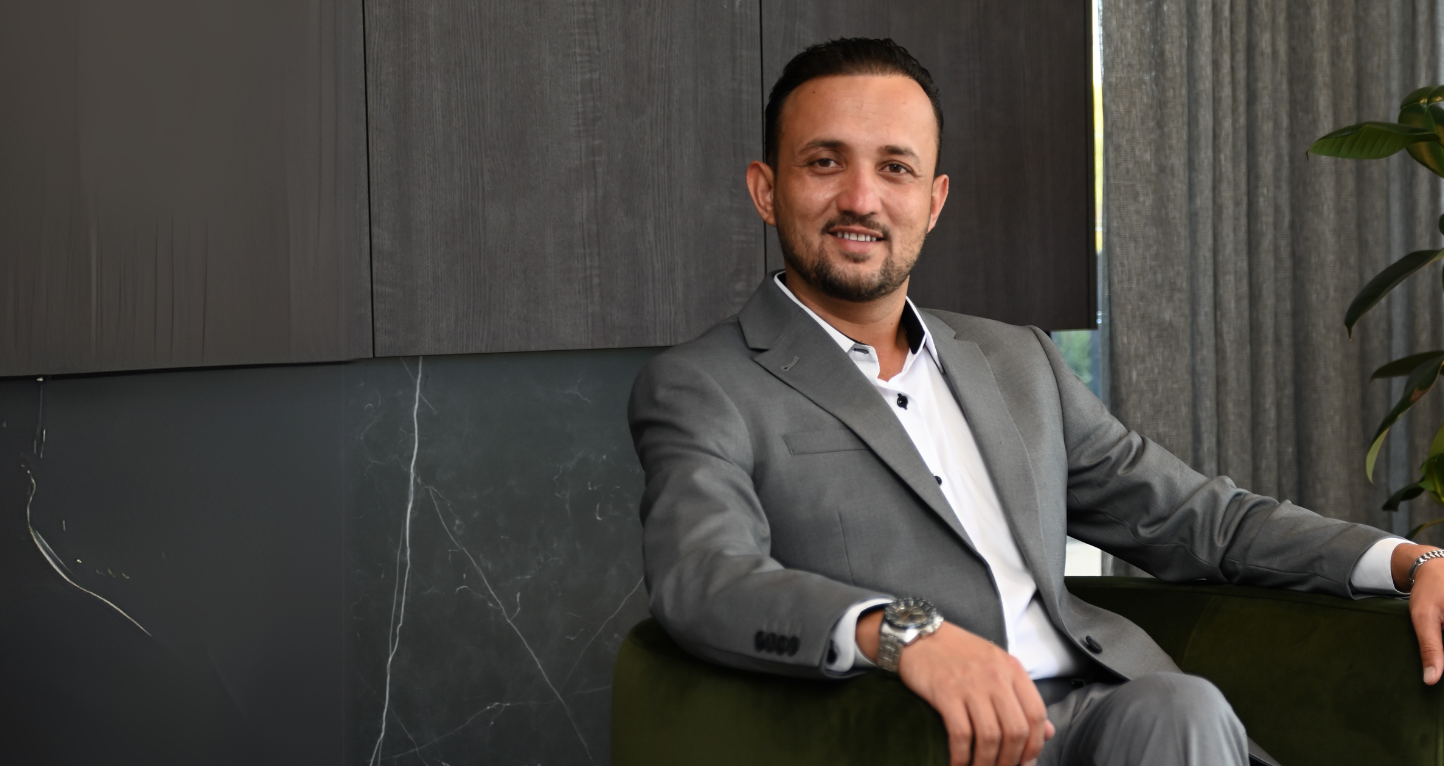 LJ Hooker Thornlie | Canning Vale - Saj Ahmadyar