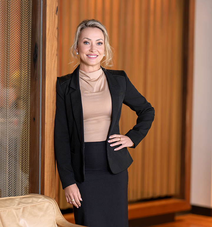 LJ Hooker Coomera - Mel Johnson